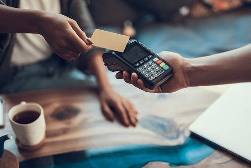 Traditional Payment and Digital Payments-Definition, Methods, and Benefits